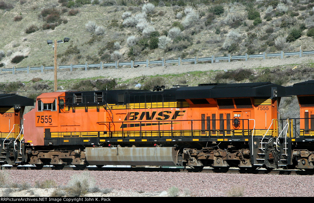 BNSF 7555